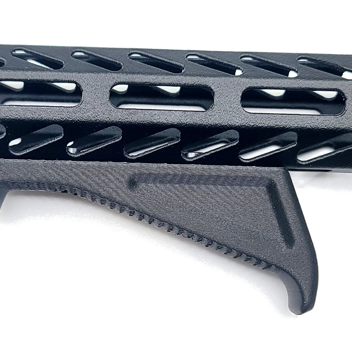 M-LOK-compatible Angled Foregrip – Stealth Ridge